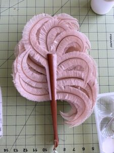 Feather Fan How-to – …out of a portrait